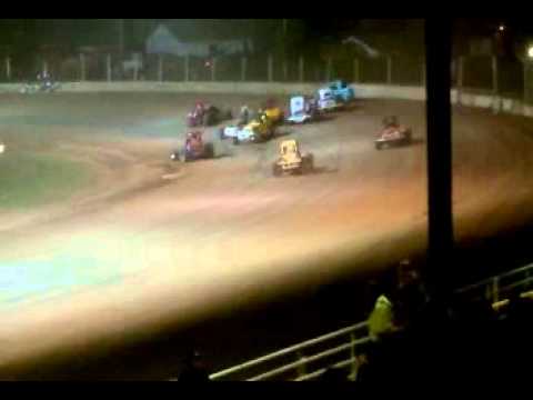Milwaukee Stock Car Racing Association_2012_Plymouth Feature Race - YouTube