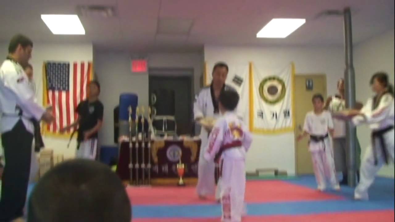 Alan Cao, Black Belt Test On October 10 2009 (5) - YouTube