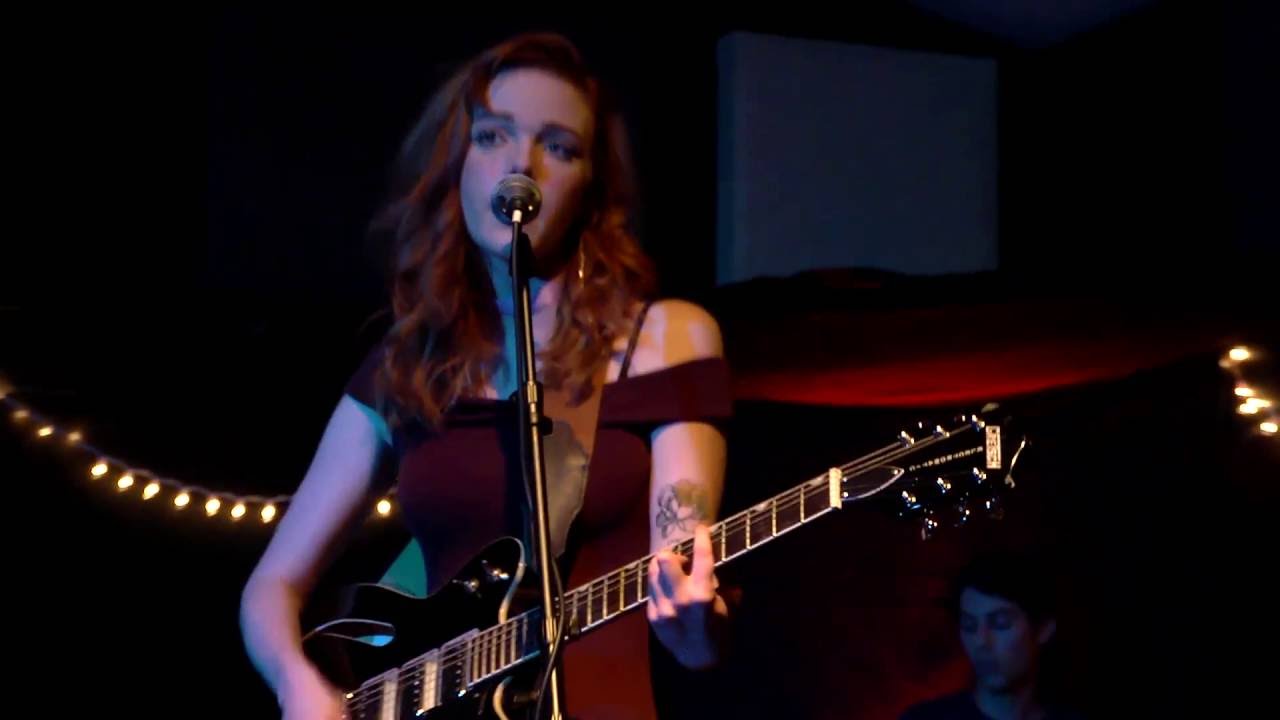 Madeleine Medley - Highly Emotional Woman - YouTube