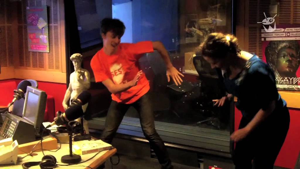FRIDAY DANCE OFF! 20-01-2012 - YouTube