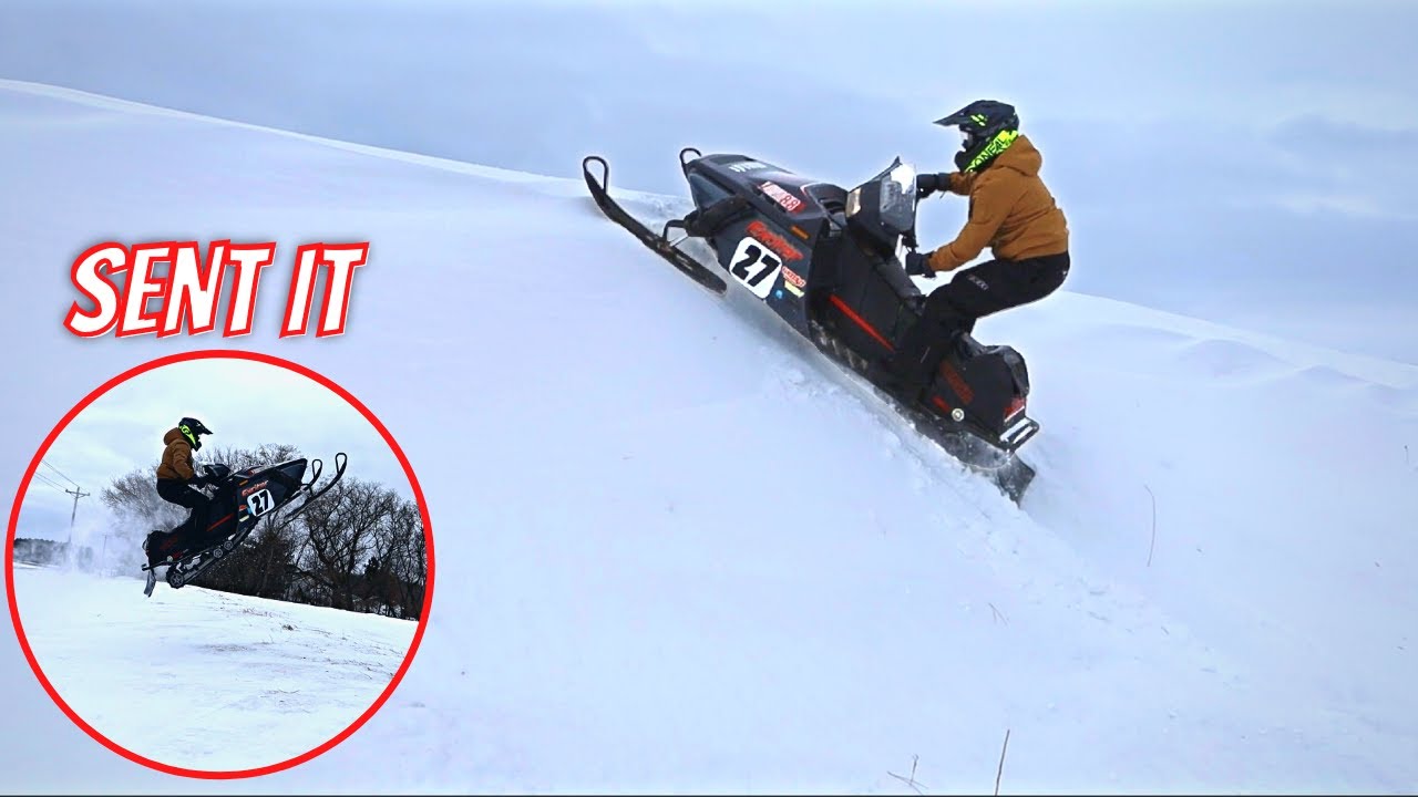 YAMAHA EXCITER 570 VS BIG SNOW DRIFT - YouTube