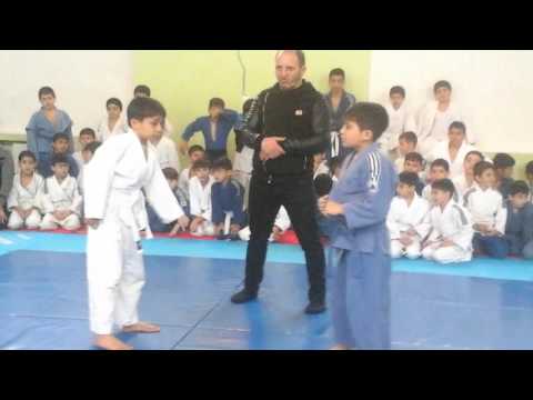 Zede Ala bilerdi !!!