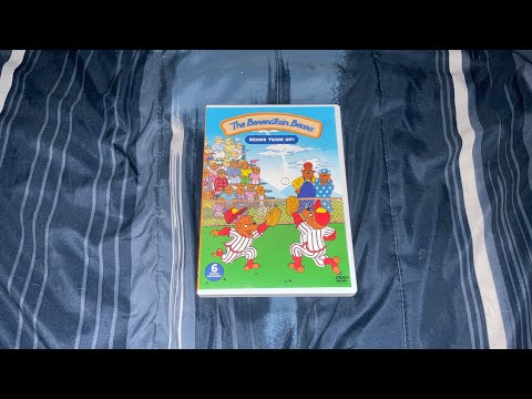 Opening to The Berenstain Bears: Bears Team Up! 2004 DVD (2009 reprint ...