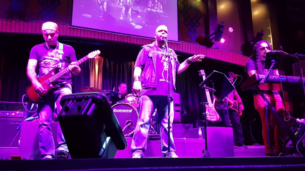 Queen e David Bowie - Under Pressure (cover) By FIREBIRD - YouTube