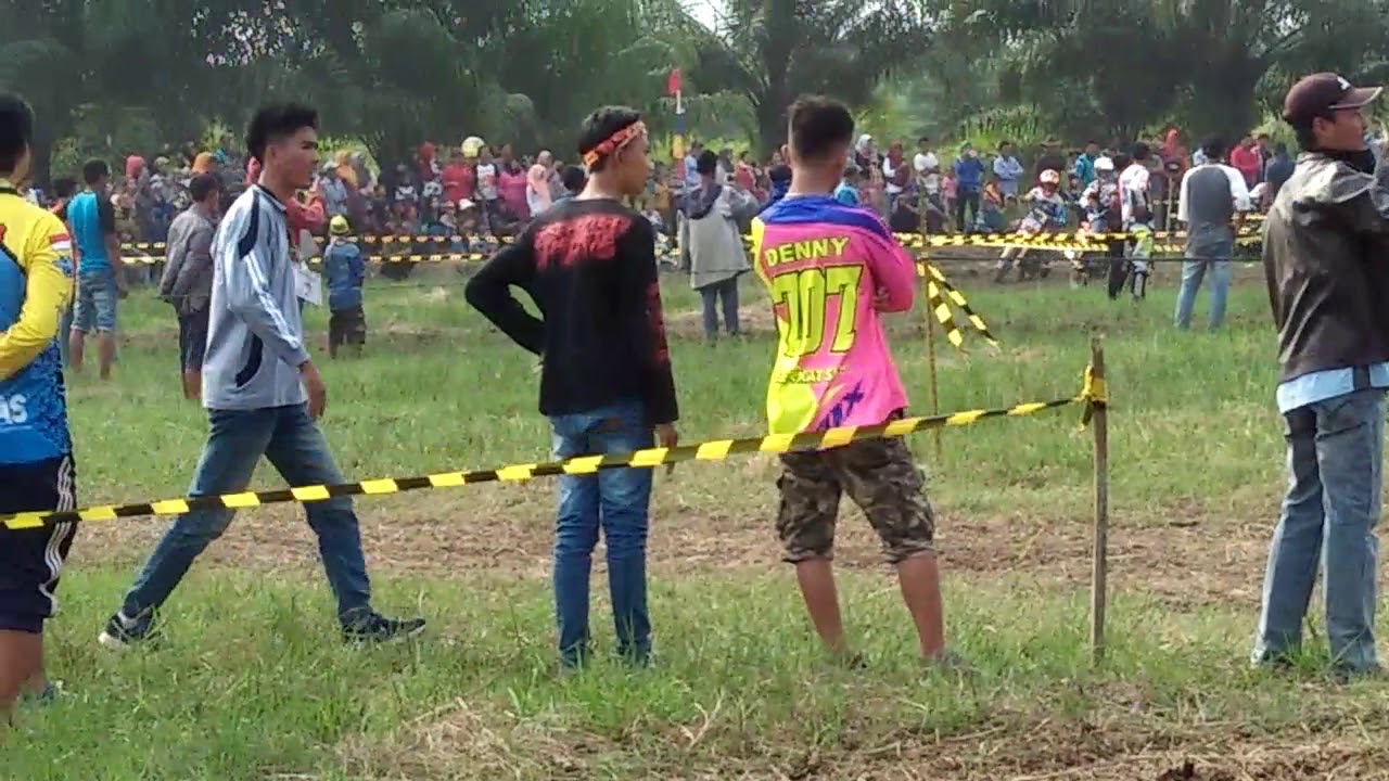 Joki trial Deni Borex angkat ban saat melakukan start - YouTube