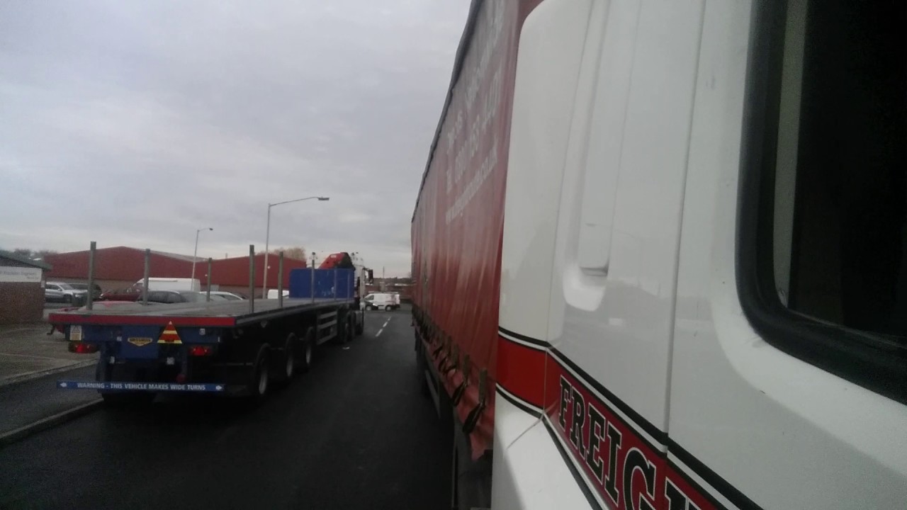 Artic lorry reverse tight side road - YouTube