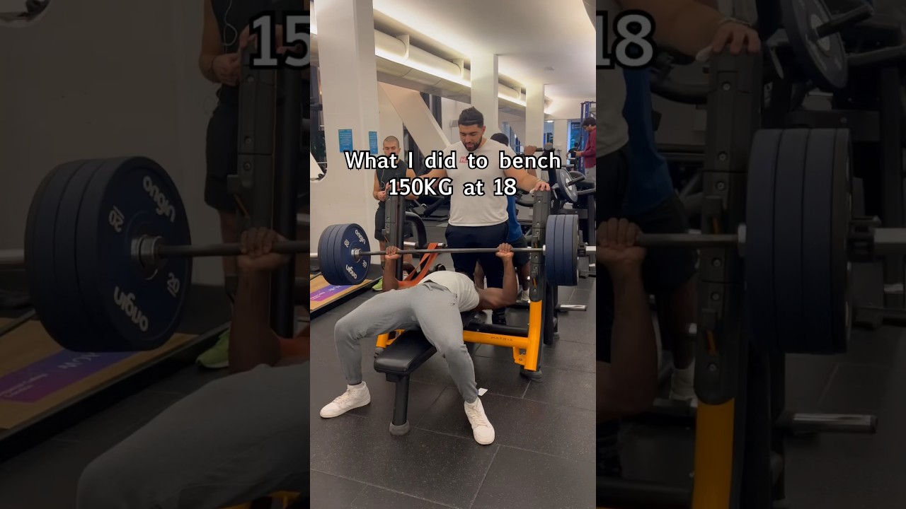 HOW I BENCH-PRESSED 150KG AT 18 - YouTube
