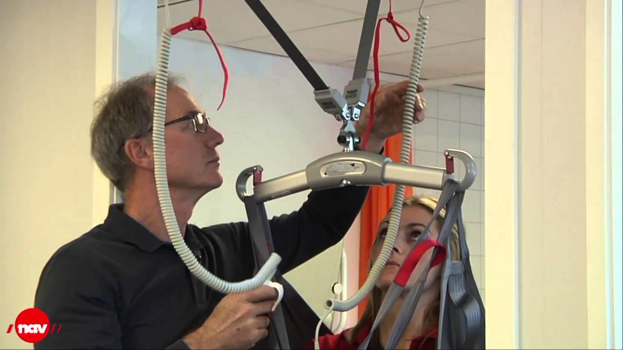 Stasjonær personløfter / heis ( fra rom til rom) - YouTube