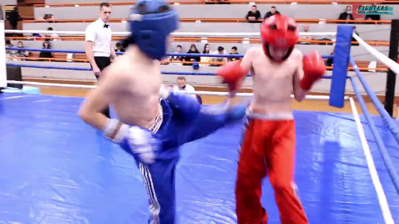 Full Contact Kickboxing Kids #kickboxing #fullcontact #knockdown #fight ...