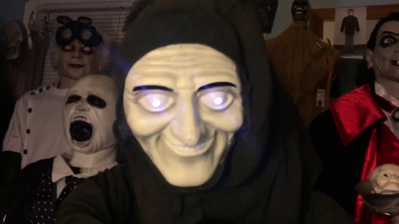 Gemmy Prototype Life Size Collapsible Hunchback Review - YouTube