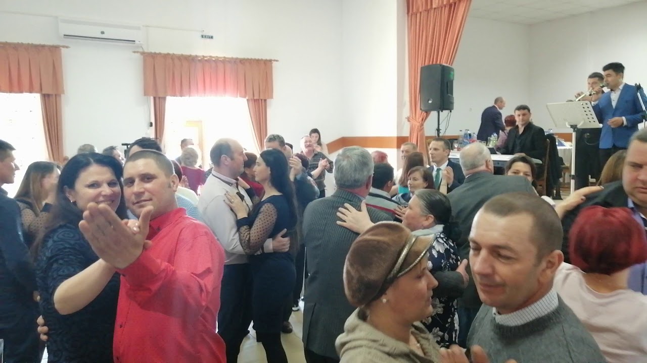 INFOBT.RO Constantin Petrescu si Ana Maria Bucsa Balul mărțișorului ...