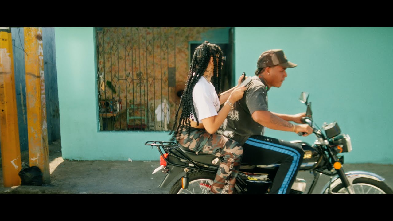 DONATY - TIRATE (VIDEO OFICIAL) @Izy Music - YouTube