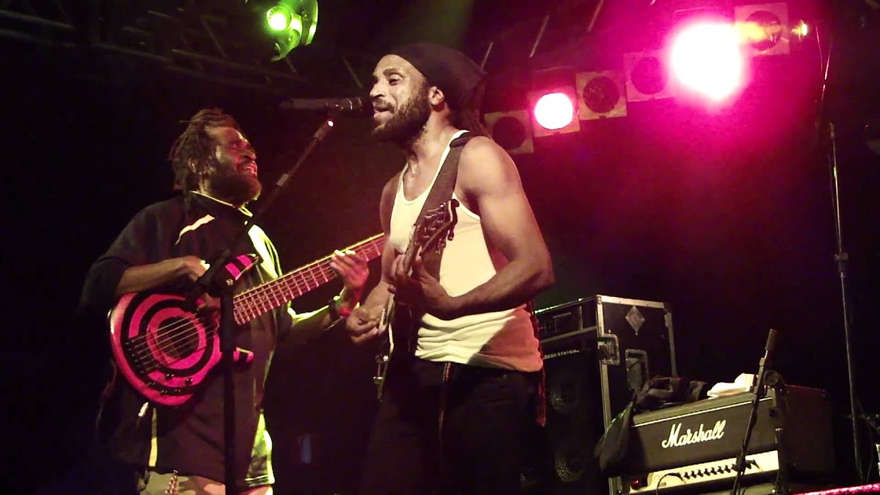 Black Roses - Inner Circle em Caxias do Sul - cobertura leouve.com.br ...