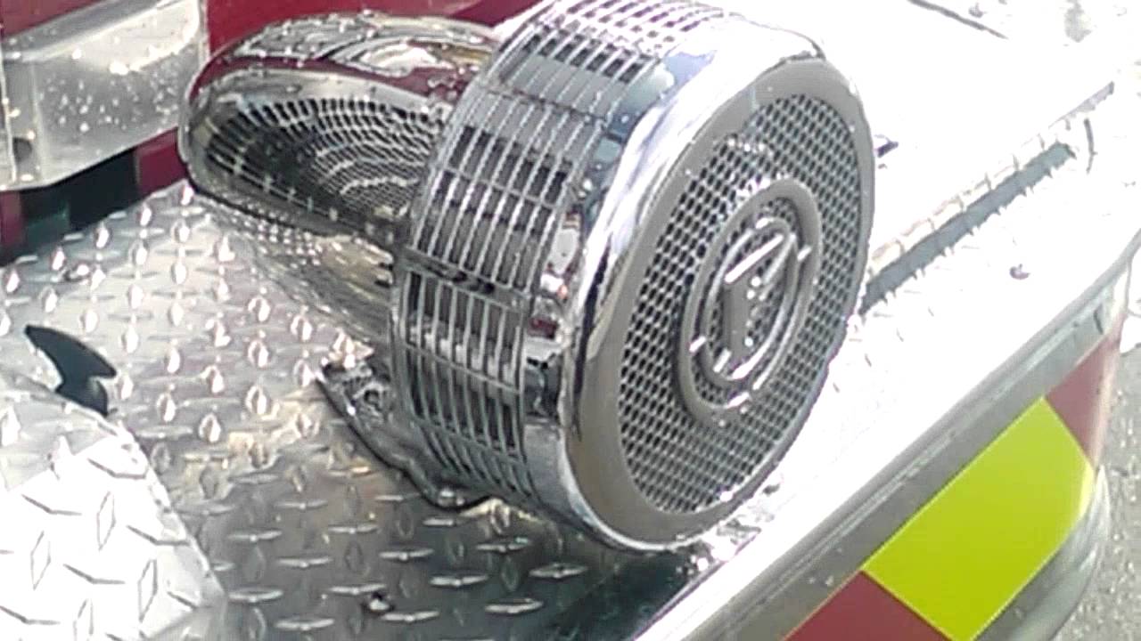 S.W.A.C.F.D E-51 Federal Q siren demo - YouTube