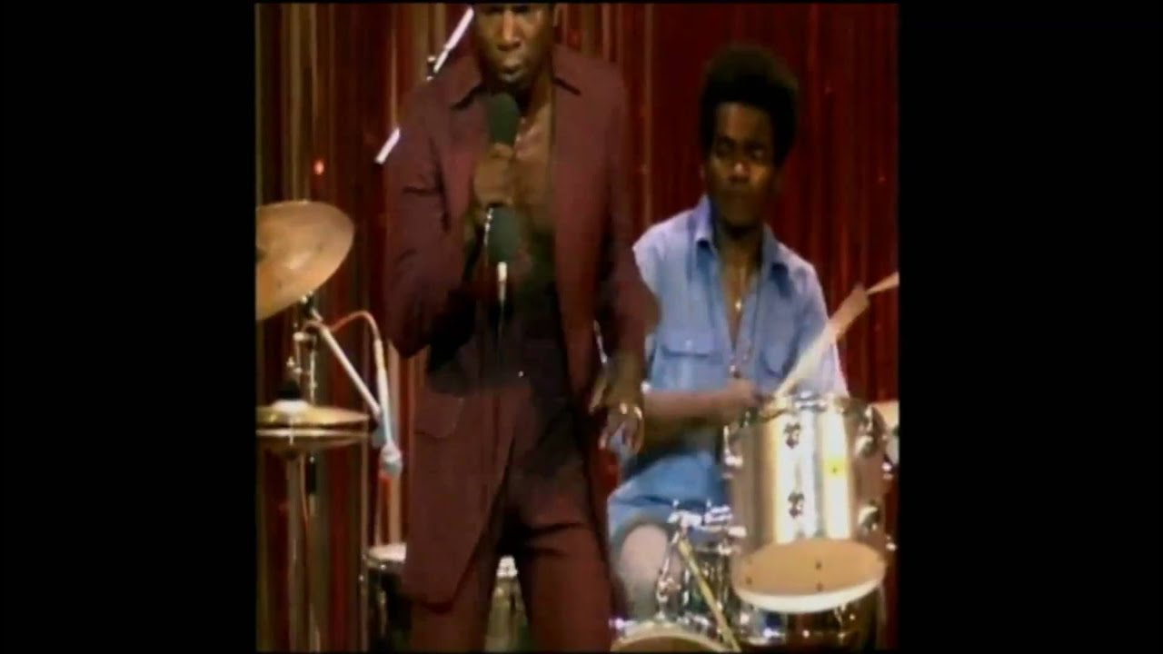 Nicky Thomas - Love Of The Common People - YouTube