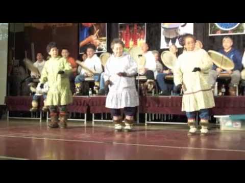 King Island Eskimo Dancers - YouTube