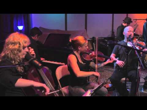 Brad Brooks "Night Fades" (Live @ Coast) - YouTube