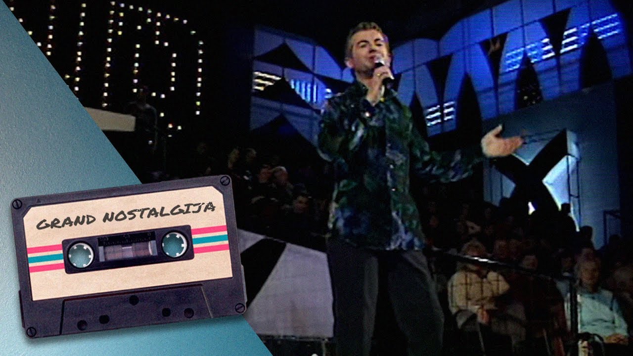 Cira - CELA KAFANA JE USTALA NA NOGE (Grand Nostalgija 2002) - YouTube