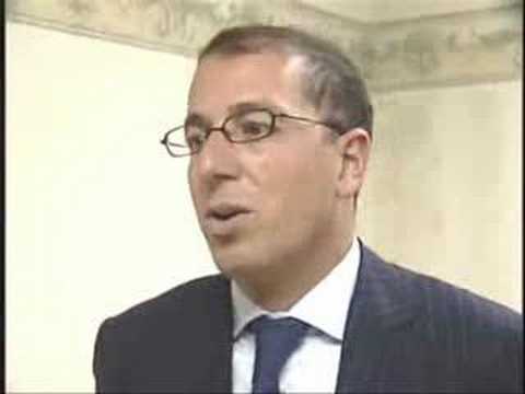 Joe Sitt Thinks Bookstores Belong In Amusement Parks - YouTube