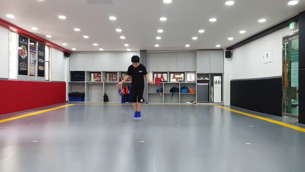 대한민국줄넘기협회 클럽대항 온라인대회 런투유줄넘기클럽 초등5부 김동현이중뛰기 대한민국줄넘기협회 줄넘기로이겨요