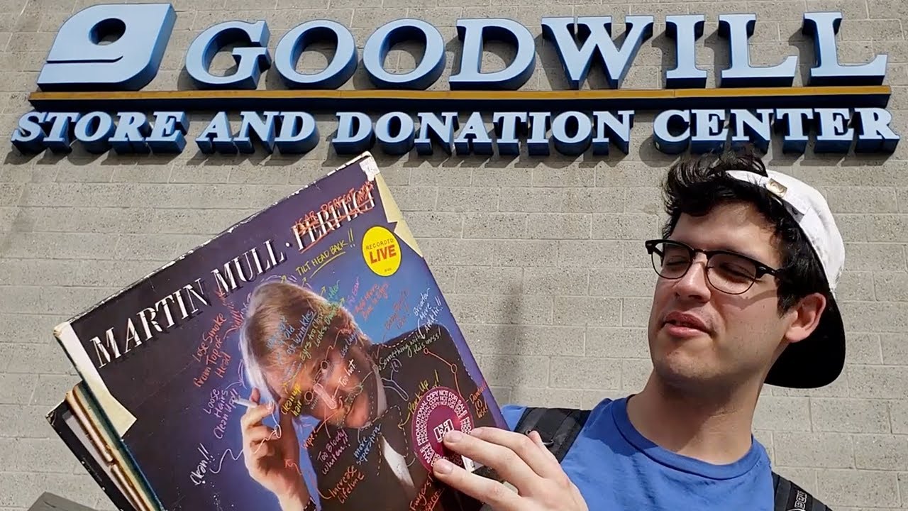 Beatmaking using records from GOODWILL - YouTube