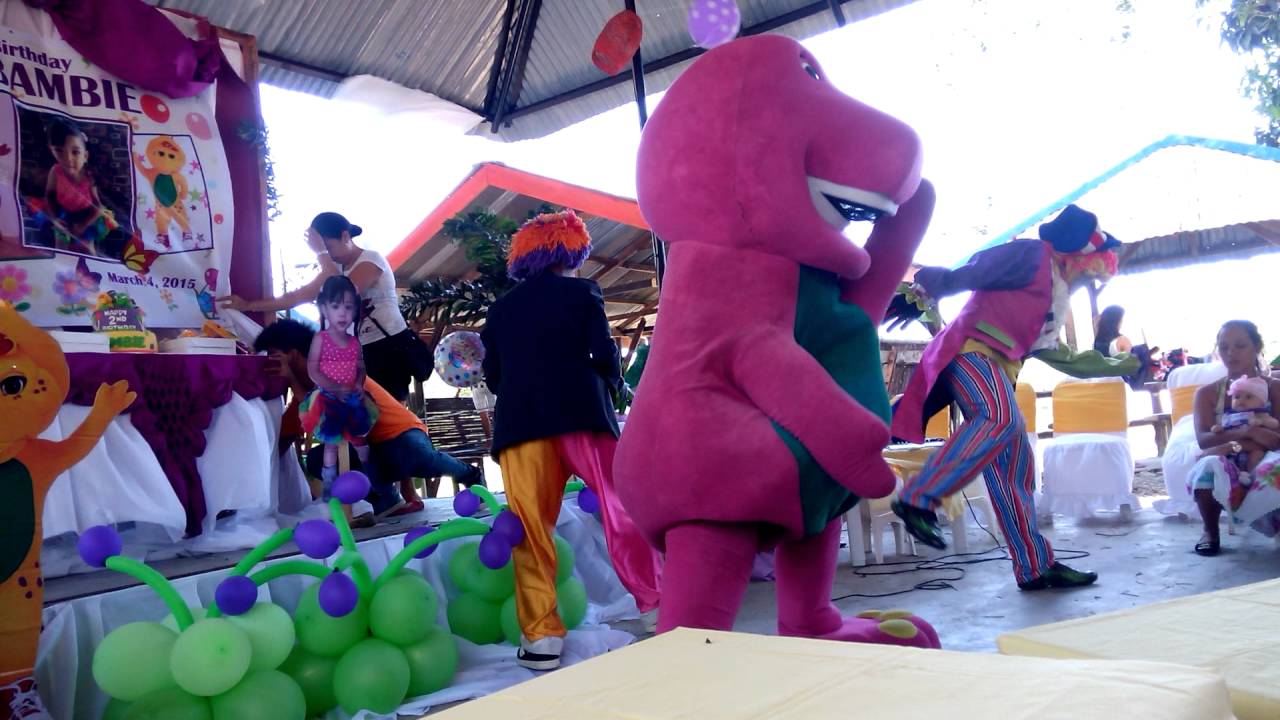 Barney dance - YouTube