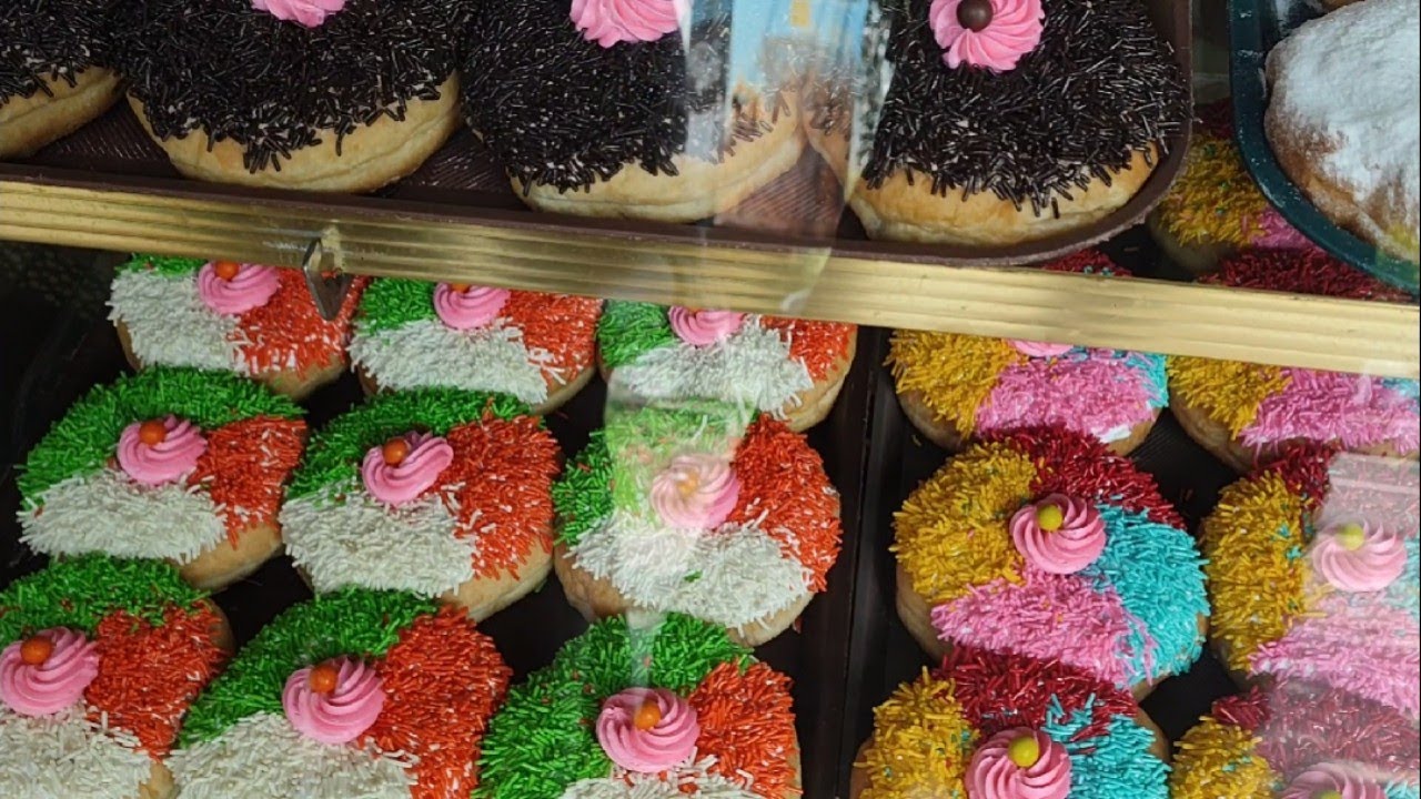 EVI DONUTS & BAKERY - YouTube