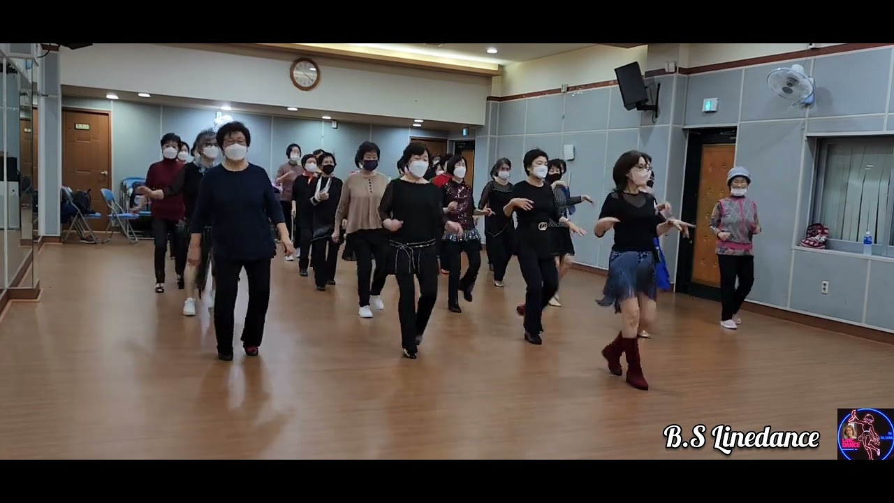 A Little Shiver Line Dance - YouTube