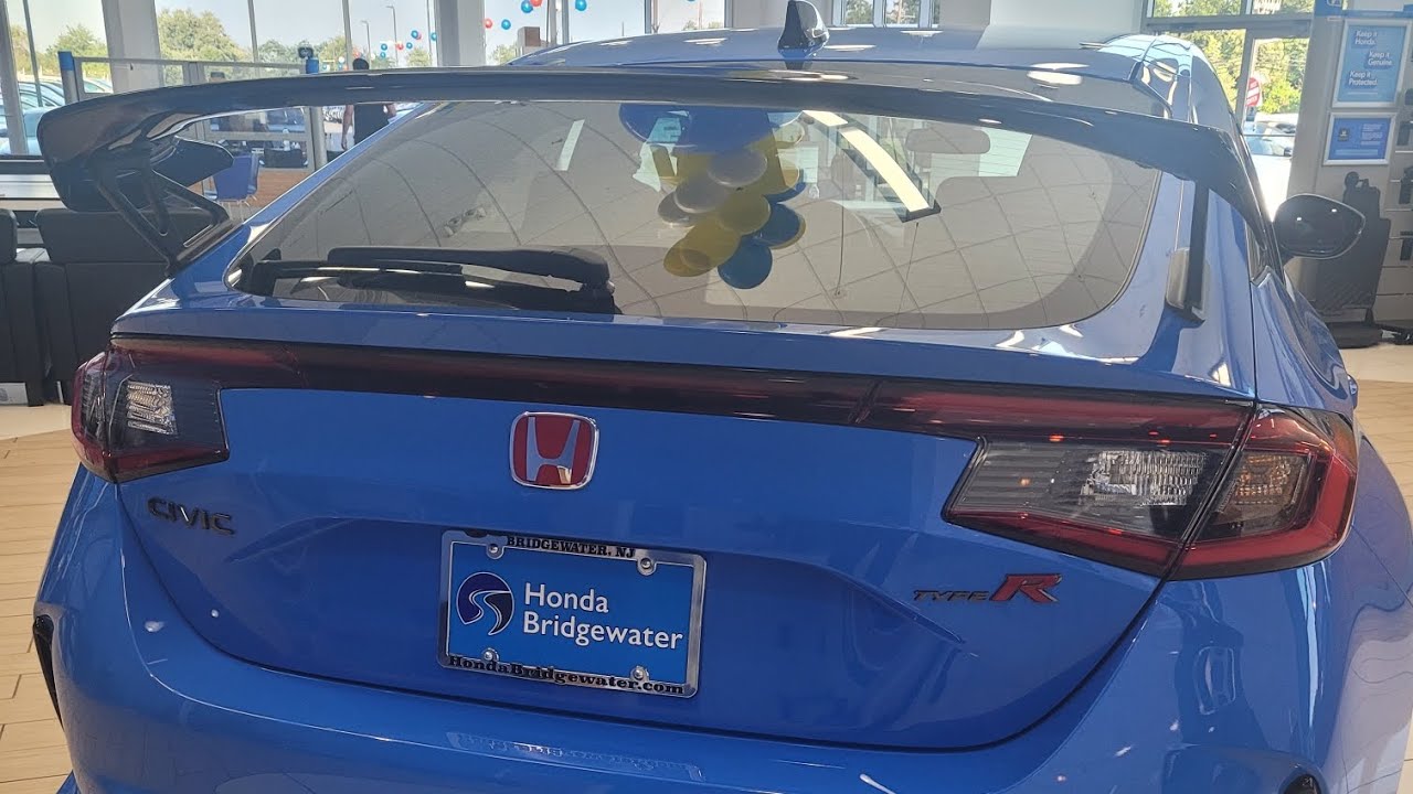 2023 Honda Civic Type R in Boost Blue Pearl - YouTube