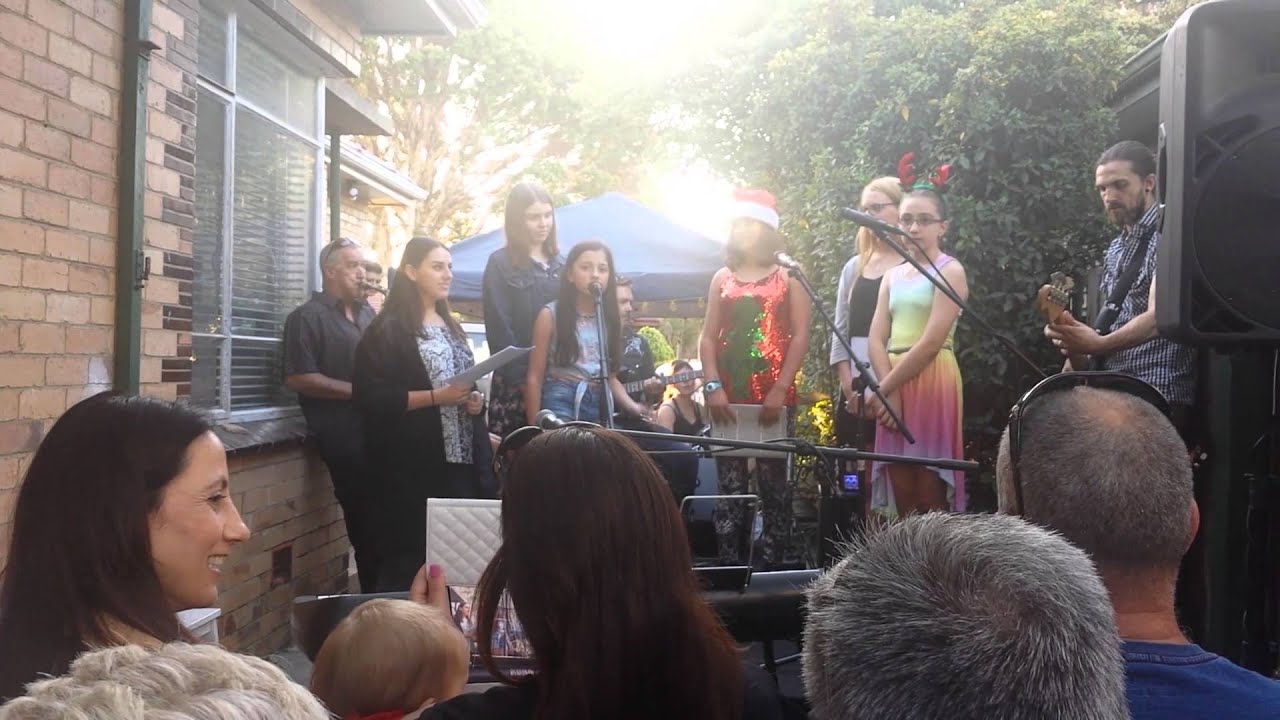 Faith Seci & the group singing soulful Christmas - YouTube