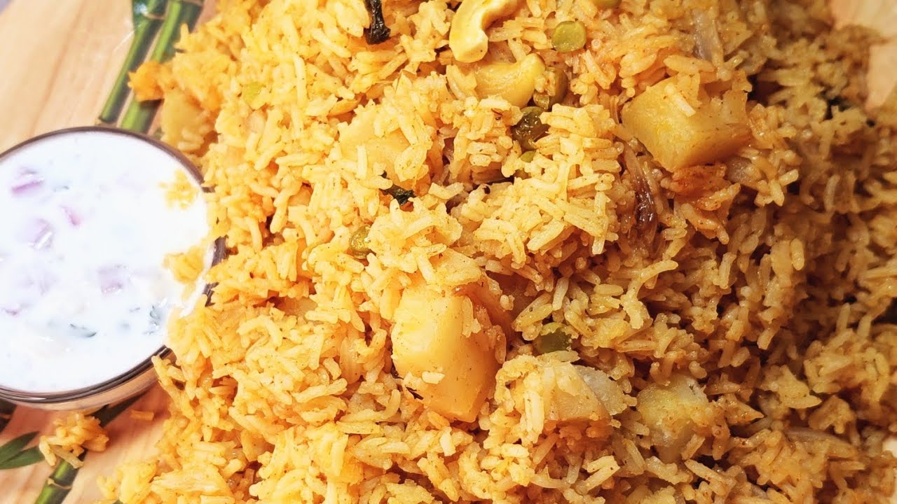 Aloo rice / Potato dum rice /Aloo dum rice/Aloo biryani recipe/Aloo ...