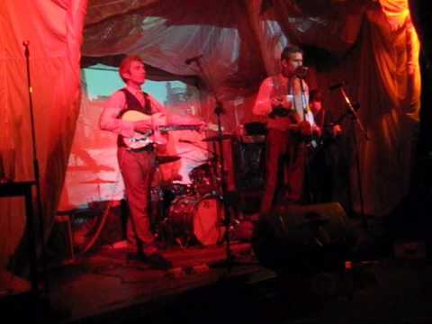 The Fallen Leaves at The Parliament Club, 16th January 2010.wmv ...