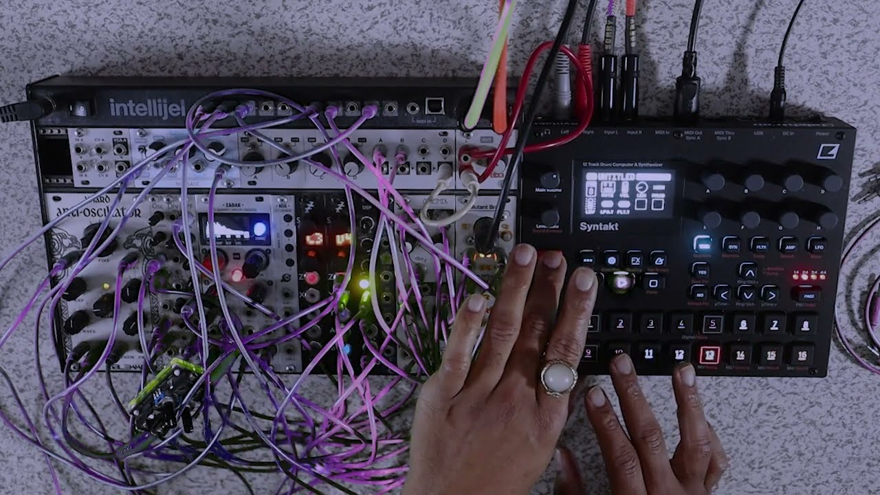 Syntakt | Modular Synth | Moving Through Portals - YouTube