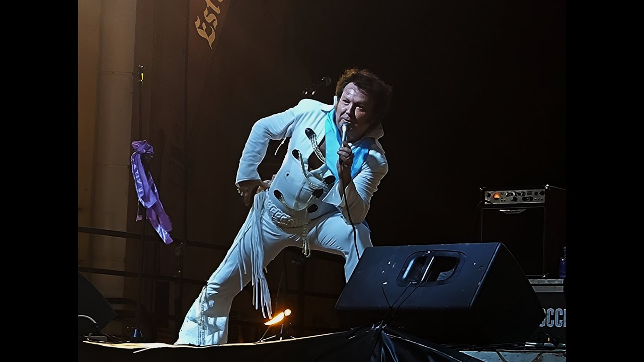 Runaway Joe Lewis Elvis en Cartaya - YouTube