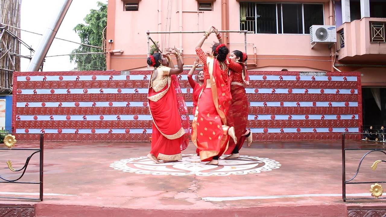 Actor,Actress - Deb,Subhashree.Movie - Poran jay joliya re.Dhaker tale ...