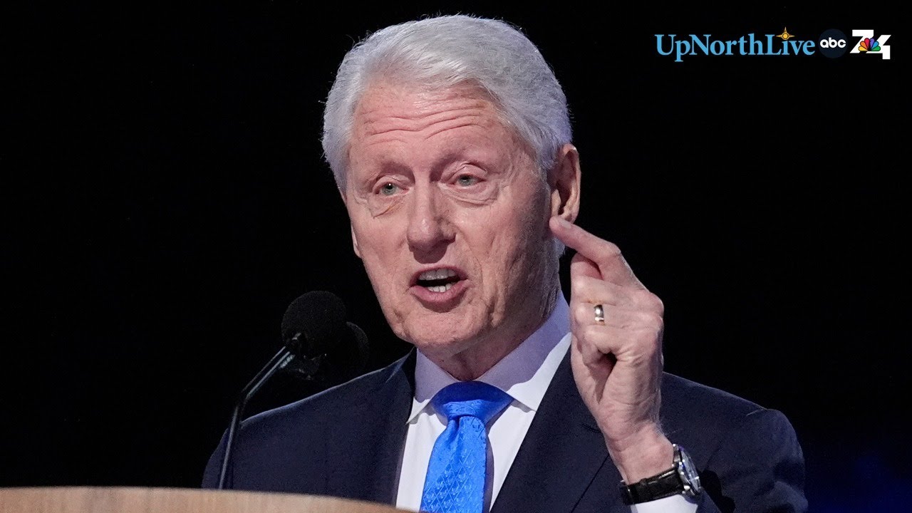 Former President Bill Clinton campaigns for Harris in Michigan - YouTube