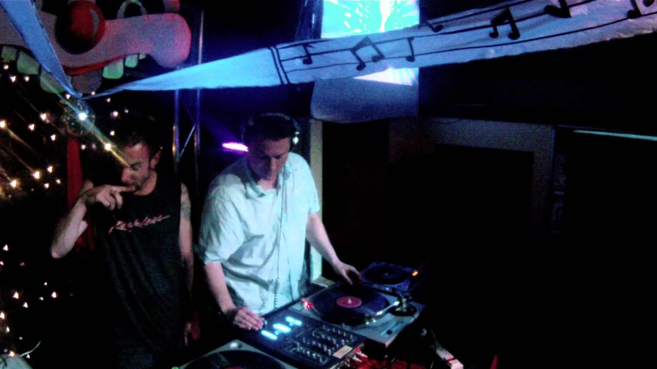 Beat Buffet - Alex L @ Jaspers , Sebastopol Ca - YouTube