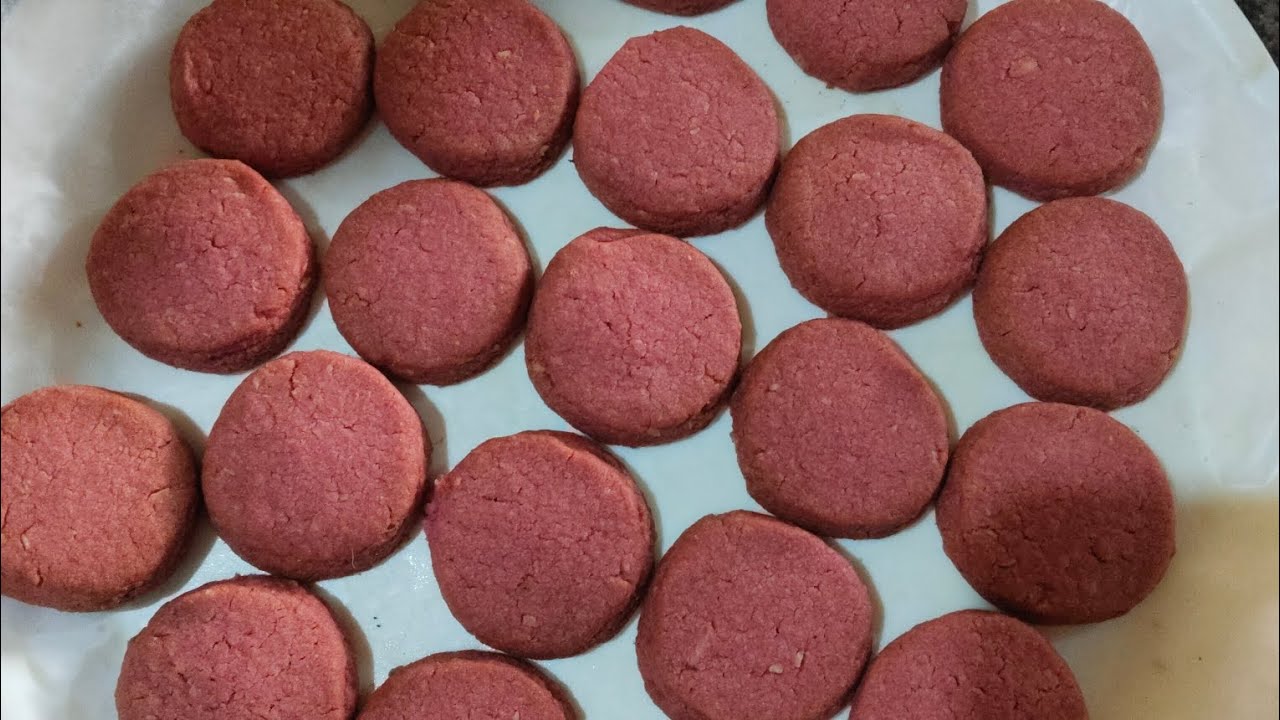 Red velvet biscuits recipe please# subscribe# red velvet biscuits ...