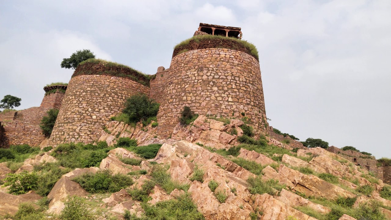 Qutab Minar Duplicate At Bayana Fort Rajasthan - YouTube