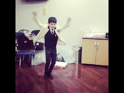 프로듀스X101 금벤져스 형아들이 췄던 exo 의 “love shot” - YouTube