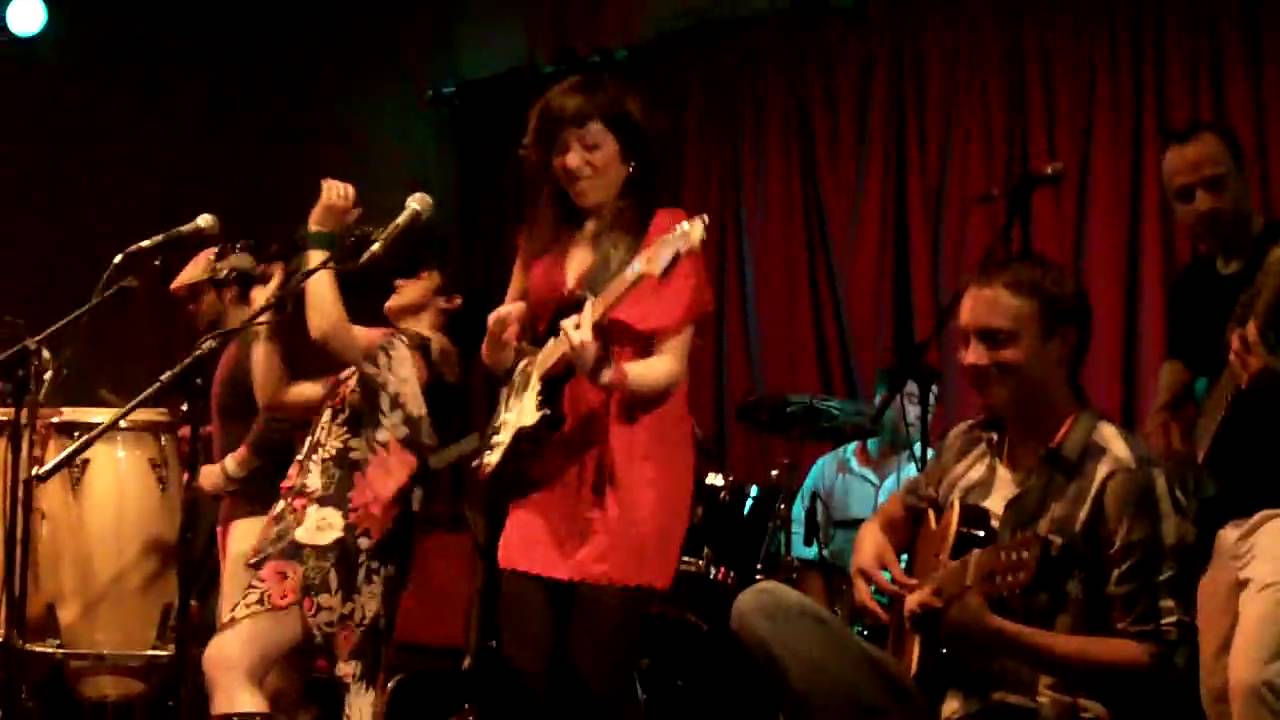 Abjeez-Eddeaa (London 2010) - YouTube