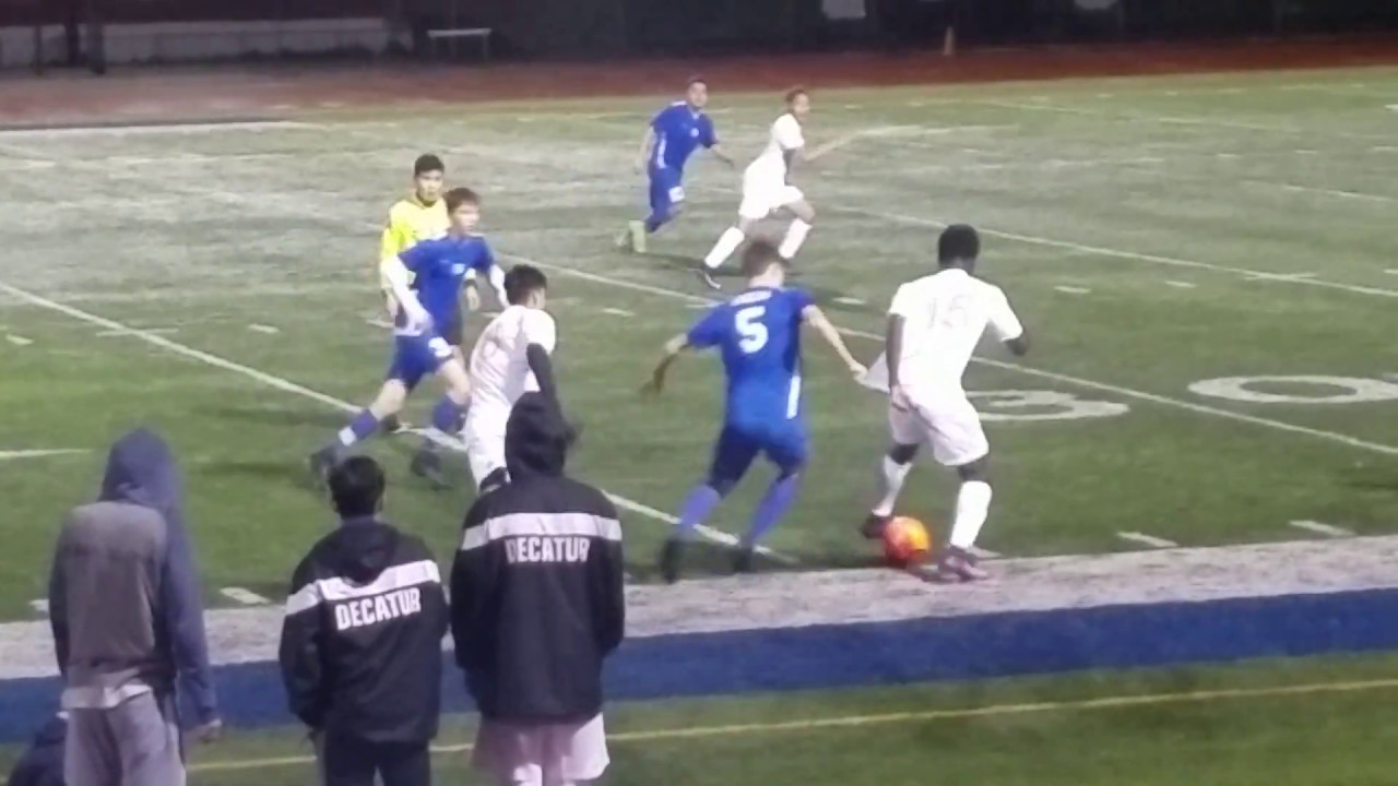 Decatur vs Federal Way (6-1) Made history! - YouTube