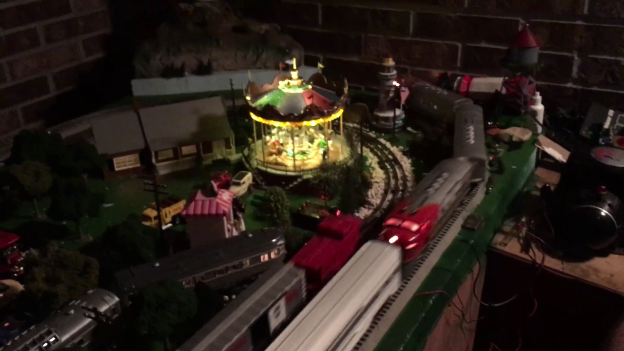 SMALL TOWN USA TRAIN SET - YouTube