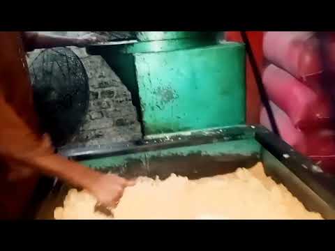 khane wali machine wali kyon banti - YouTube