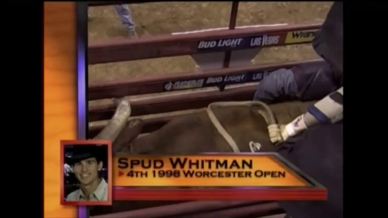 Red Wolf bucks Spud Whitman - 00 PBR St. Louis - YouTube