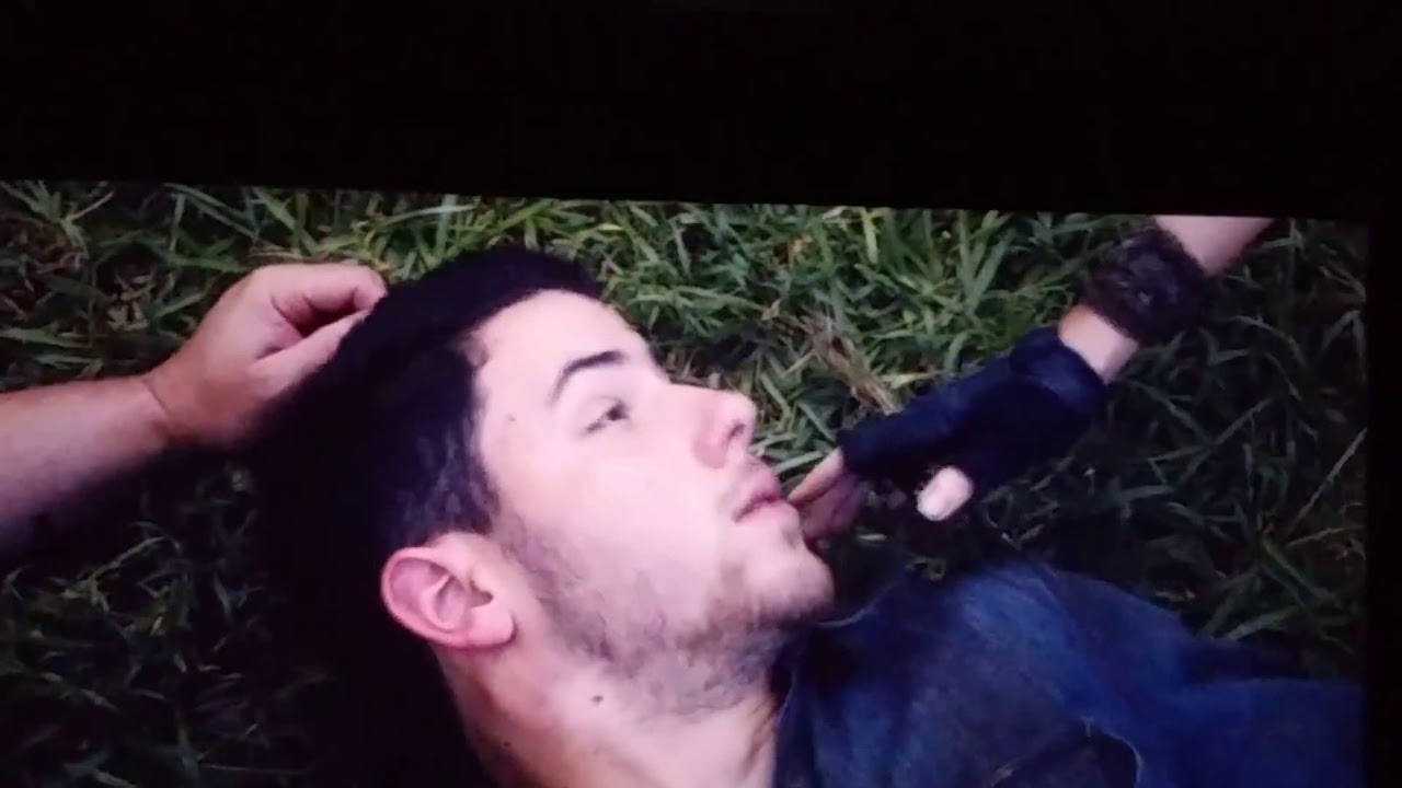 Jumanji 2 Saving Alex Scene - YouTube