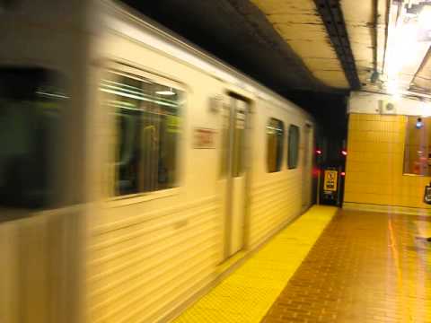 TTC - Hawker-Siddeley H5 #5746 arriving at Union station - YouTube