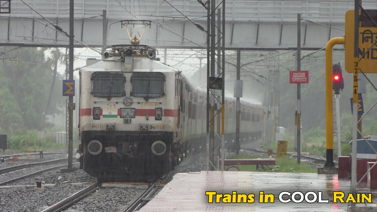 Trains in COOL RAIN | Winter Rains : India's Longest Train VIVEK ...