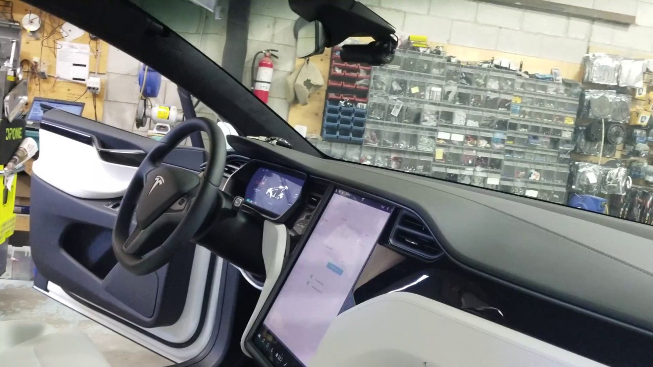 Tesla Model X 2018 2channle dash cam Blakcvue - YouTube