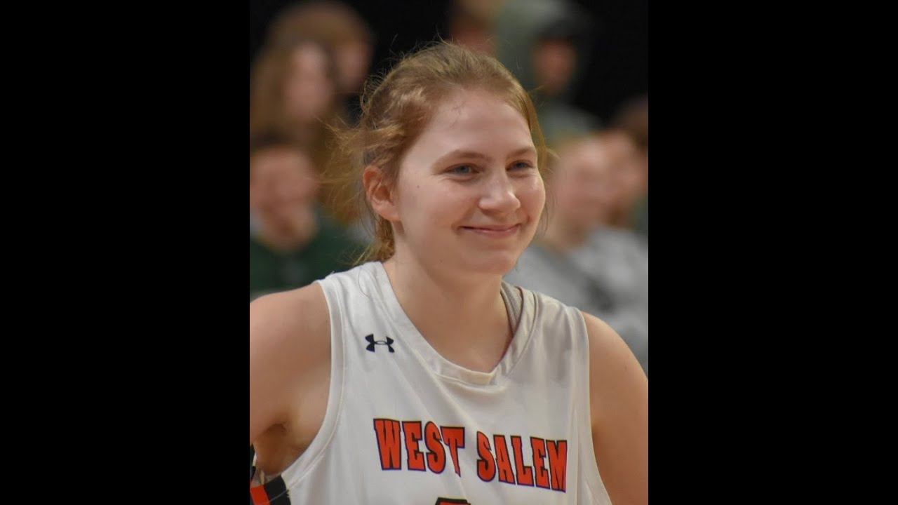 Megan Johnson Buzzer Beater vs. Milwaukee - YouTube
